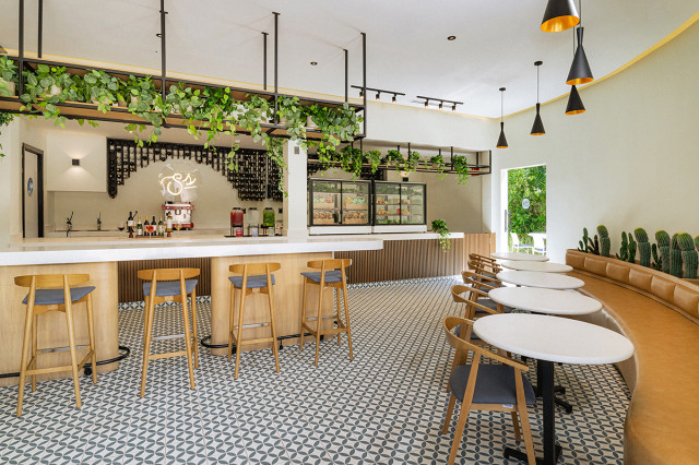 Beyond Flavors | Social Bar | Sweet & Salt